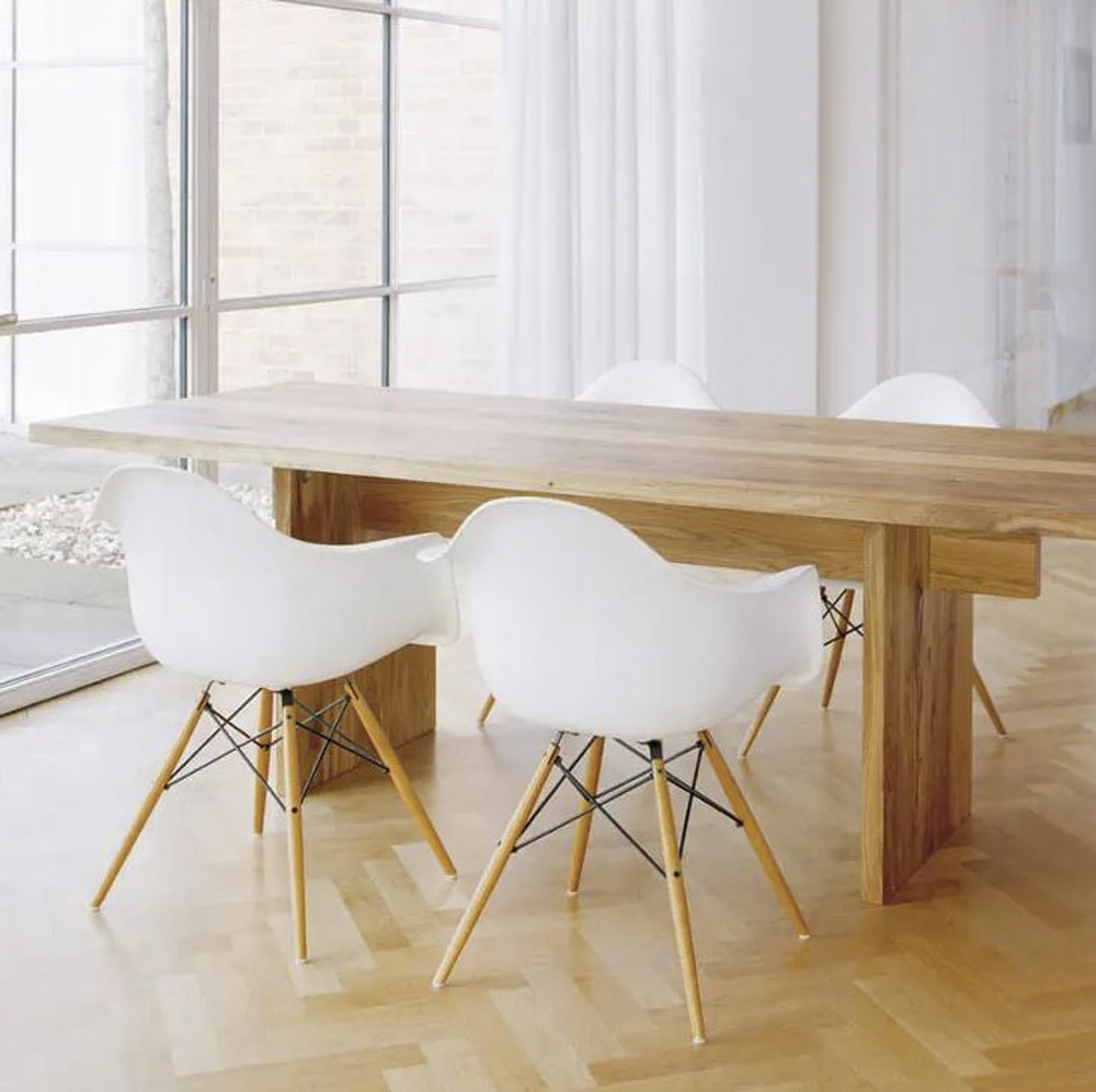 Vitra Armchair | Alvero